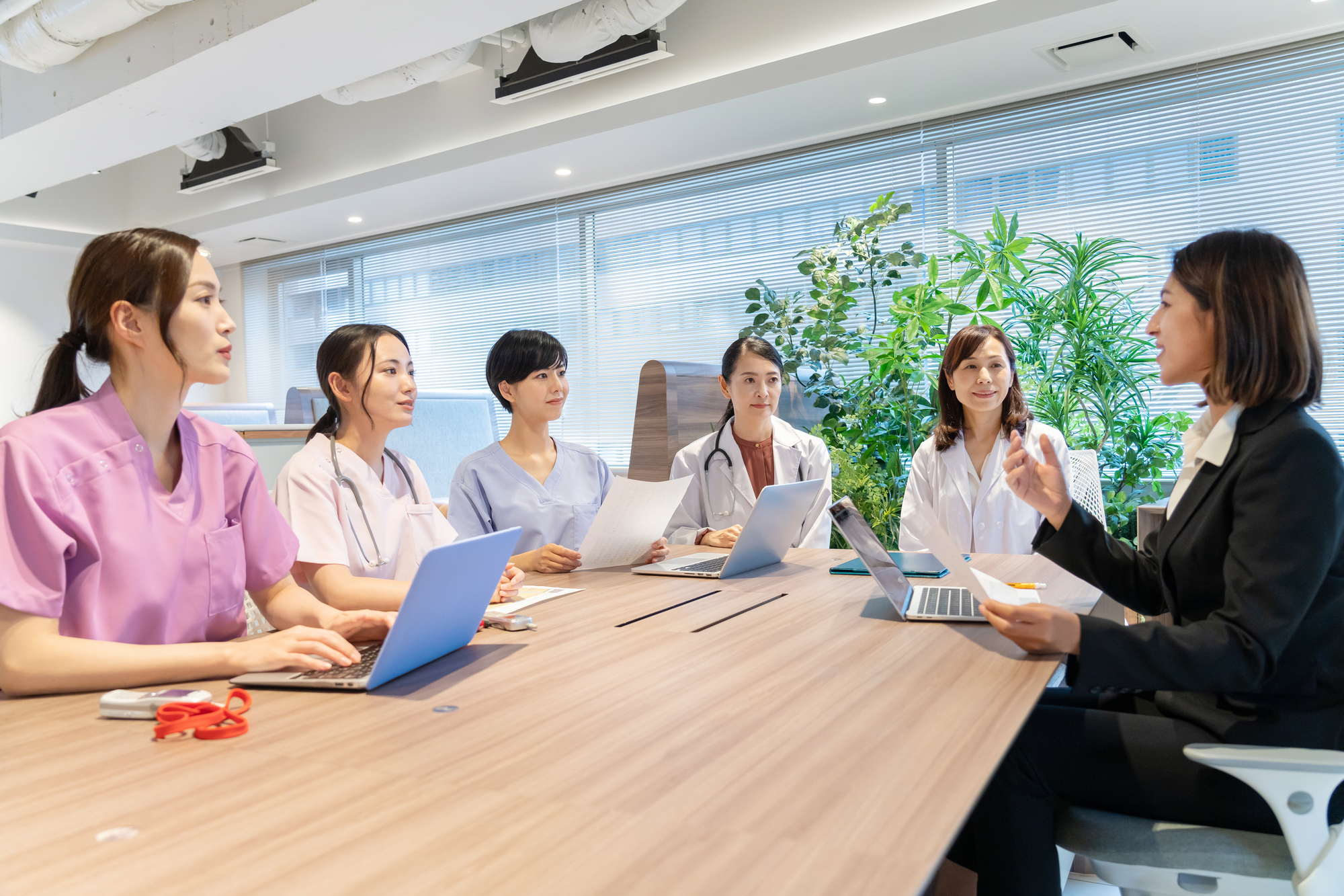 【研究紹介】看護師の「心のエネルギー」が医療事故を防ぐ？心理的資本（PsyCap）とケアの質の関係 - 株式会社Be&Do